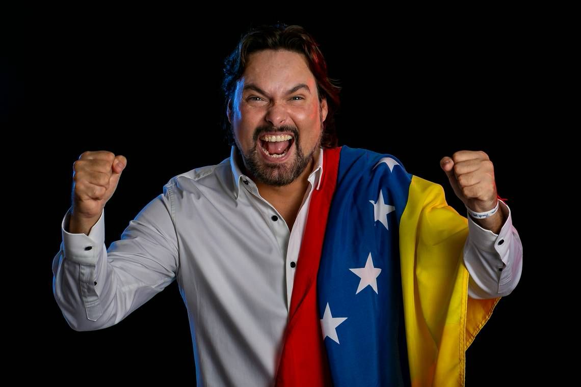 George Harris llega a Chile presentando su exitoso show “El Pueblo de ...